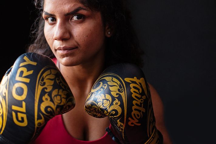 The Female Fight Club - Open The Magazine